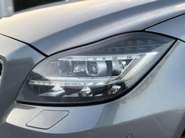 Grey Mercedes-Benz CLS 350 2012 in Vilnius, with an engine capacity of 2.99 L and mileage of 350 thousand km for 10650 €, photo 11 on AUTOMOTO.COM.LV