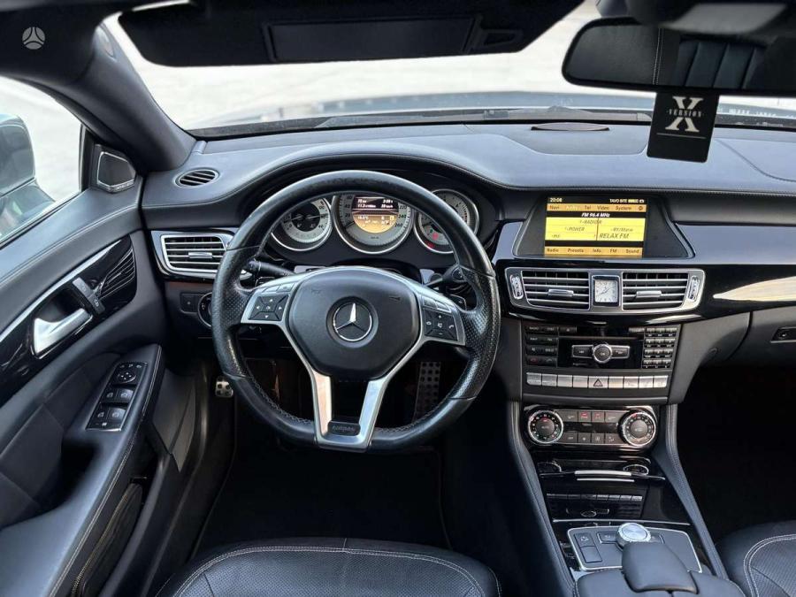 Grey Mercedes-Benz CLS 350 2012 in Vilnius, with an engine capacity of 2.99 L and mileage of 350 thousand km for 10650 €, photo 16 on AUTOMOTO.COM.LV
