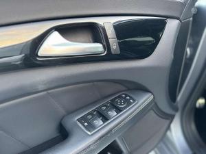Grey Mercedes-Benz CLS 350 2012 in Vilnius, with an engine capacity of 2.99 L and mileage of 350 thousand km for 10650 €, photo 23 on AUTOMOTO.COM.LV