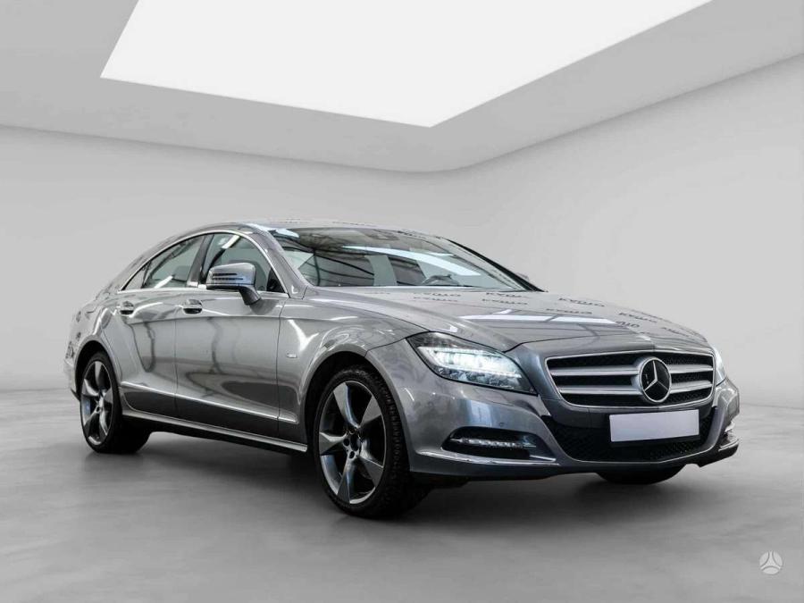 Grey Mercedes-Benz CLS 350 2012 in Kaunas, with an engine capacity of 3.00 L and mileage of 280 thousand km for 10900 €, photo 5 on AUTOMOTO.COM.LV