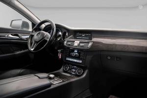 Grey Mercedes-Benz CLS 350 2012 in Kaunas, with an engine capacity of 3.00 L and mileage of 280 thousand km for 10900 €, photo 8 on AUTOMOTO.COM.LV