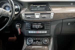 Grey Mercedes-Benz CLS 350 2012 in Kaunas, with an engine capacity of 3.00 L and mileage of 280 thousand km for 10900 €, photo 11 on AUTOMOTO.COM.LV