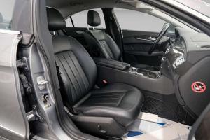 Grey Mercedes-Benz CLS 350 2012 in Kaunas, with an engine capacity of 3.00 L and mileage of 280 thousand km for 10900 €, photo 12 on AUTOMOTO.COM.LV