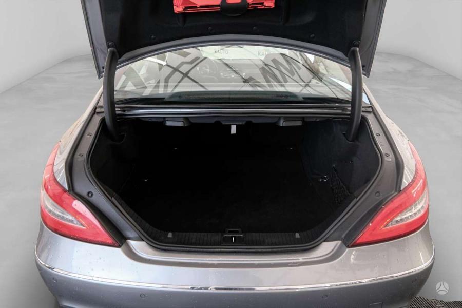 Grey Mercedes-Benz CLS 350 2012 in Kaunas, with an engine capacity of 3.00 L and mileage of 280 thousand km for 10900 €, photo 14 on AUTOMOTO.COM.LV