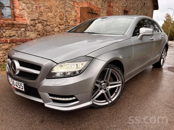 Mercedes-Benz CLS 350 2012 in Bauska on AUTOMOTO.COM.LV Grey Mercedes-Benz CLS 350 2012 in Bauska, with an engine capacity of 3.00 L and mileage of 344 thousand km for 7500 €, photo 1 on AUTOMOTO.COM.LV
