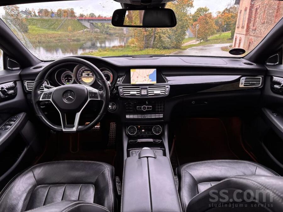 Grey Mercedes-Benz CLS 350 2012 in Bauska, with an engine capacity of 3.00 L and mileage of 344 thousand km for 7500 €, photo 13 on AUTOMOTO.COM.LV