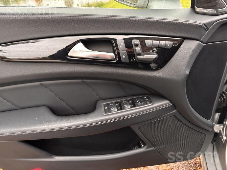 Grey Mercedes-Benz CLS 350 2012 in Bauska, with an engine capacity of 3.00 L and mileage of 344 thousand km for 7500 €, photo 18 on AUTOMOTO.COM.LV