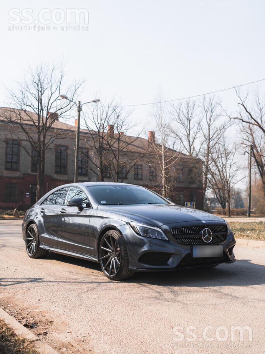 Pelēks Mercedes-Benz CLS 350 2014 Ogre, ar dzinēja tilpumu 3.00 L un nobraukumu 240 tūkst. km par 24000 €, foto 1 vietnē AUTOMOTO.COM.LV