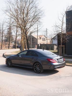 Pelēks Mercedes-Benz CLS 350 2014 Ogre, ar dzinēja tilpumu 3.00 L un nobraukumu 240 tūkst. km par 24000 €, foto 4 vietnē AUTOMOTO.COM.LV