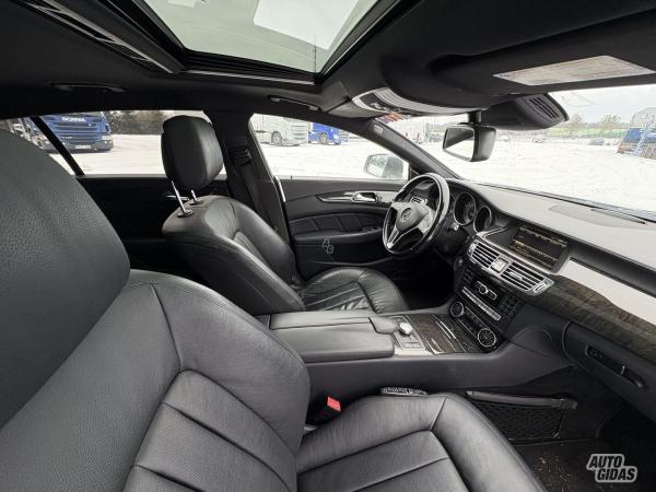 Pelēks Mercedes-Benz CLS 350 2013 Kauņa, ar dzinēja tilpumu 3.00 L un nobraukumu 310 tūkst. km par 9700 €, foto 9 vietnē AUTOMOTO.COM.LV