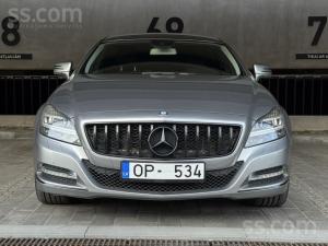 Pelēks Mercedes-Benz CLS 350 2013 Rīga, ar dzinēja tilpumu 3.00 L un nobraukumu 242 tūkst. km par 8790 €, foto 3 vietnē AUTOMOTO.COM.LV