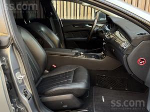 Pelēks Mercedes-Benz CLS 350 2013 Rīga, ar dzinēja tilpumu 3.00 L un nobraukumu 242 tūkst. km par 8790 €, foto 16 vietnē AUTOMOTO.COM.LV