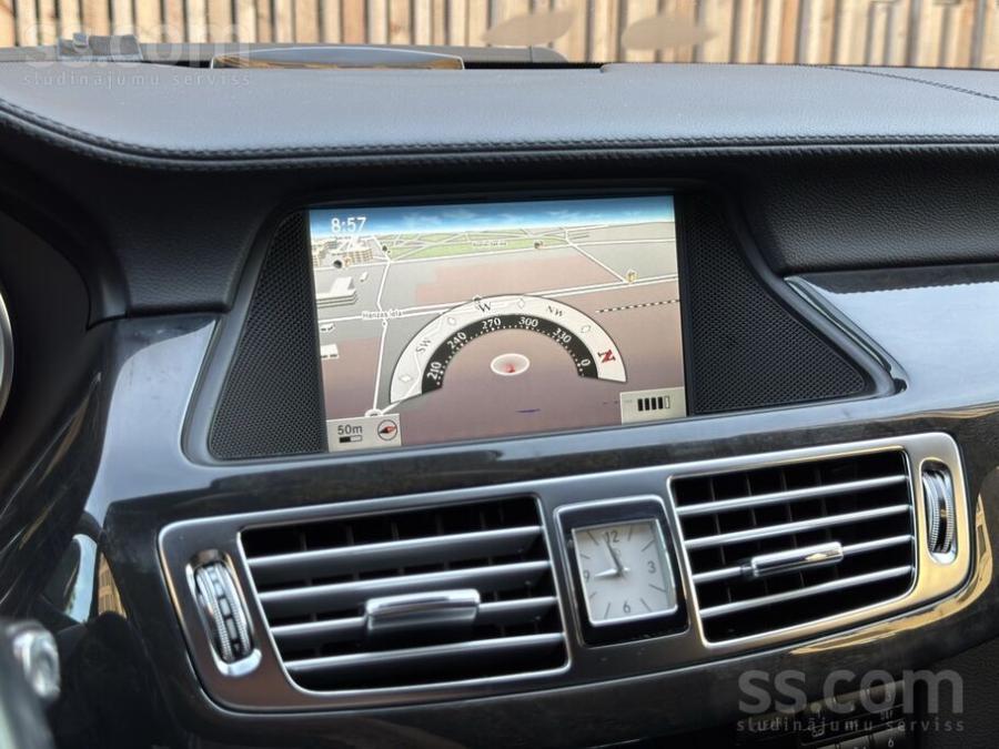 Pelēks Mercedes-Benz CLS 350 2013 Rīga, ar dzinēja tilpumu 3.00 L un nobraukumu 242 tūkst. km par 8790 €, foto 20 vietnē AUTOMOTO.COM.LV