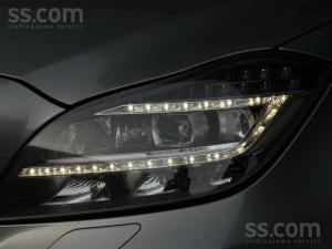 Pelēks Mercedes-Benz CLS 350 2013 Rīga, ar dzinēja tilpumu 3.00 L un nobraukumu 242 tūkst. km par 8790 €, foto 33 vietnē AUTOMOTO.COM.LV