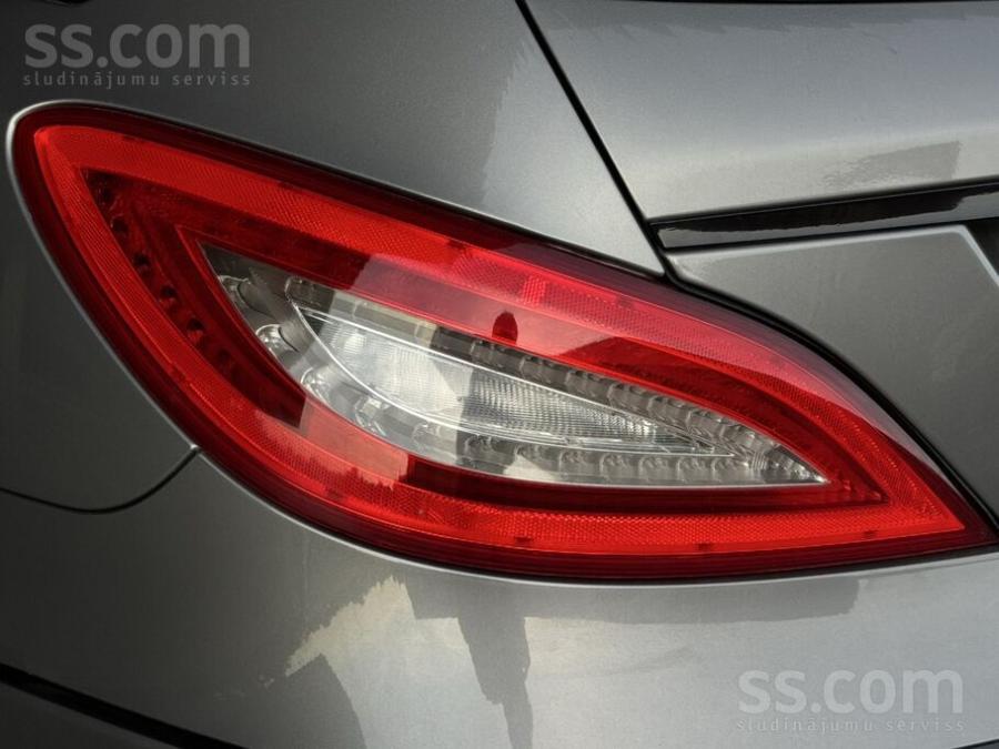 Pelēks Mercedes-Benz CLS 350 2013 Rīga, ar dzinēja tilpumu 3.00 L un nobraukumu 242 tūkst. km par 8790 €, foto 34 vietnē AUTOMOTO.COM.LV