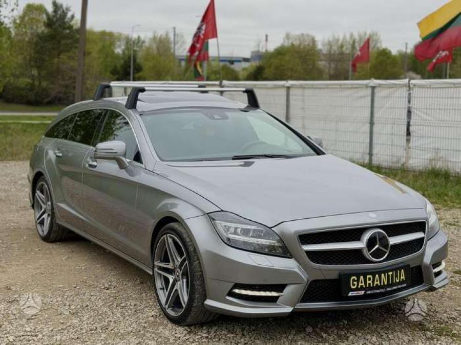 Grey Mercedes-Benz CLS 350 2013 in Siauliai, with an engine capacity of 2.99 L and mileage of 272 thousand km for 13750 €, photo 18 on AUTOMOTO.COM.LV