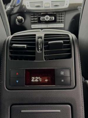 Pelēks Mercedes-Benz CLS 350 2013 Šauļi, ar dzinēja tilpumu 2.99 L un nobraukumu 272 tūkst. km par 13750 €, foto 37 vietnē AUTOMOTO.COM.LV