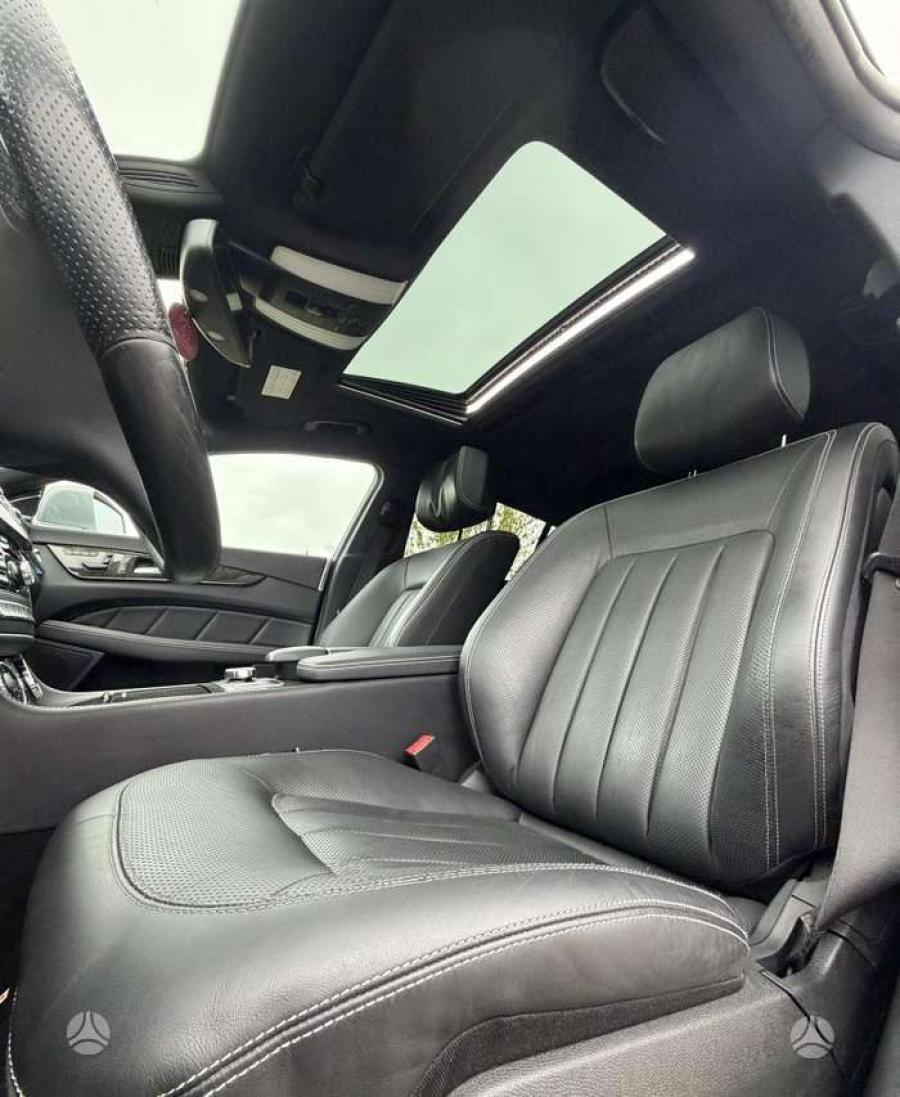 Pelēks Mercedes-Benz CLS 350 2013 Šauļi, ar dzinēja tilpumu 2.99 L un nobraukumu 272 tūkst. km par 13750 €, foto 25 vietnē AUTOMOTO.COM.LV