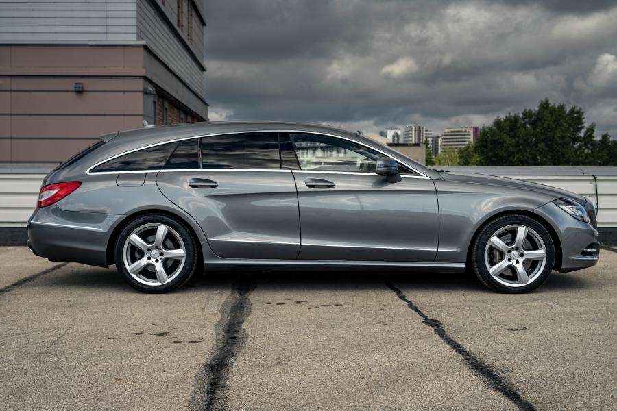 Grey Mercedes-Benz CLS 350 2013 in Riga, with an engine capacity of 3.00 L and mileage of 236 thousand km for 12990 €, photo 7 on AUTOMOTO.COM.LV