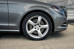 Grey Mercedes-Benz CLS 350 2013 in Riga, with an engine capacity of 3.00 L and mileage of 236 thousand km for 12990 €, photo 9 on AUTOMOTO.COM.LV