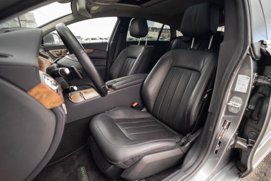 Grey Mercedes-Benz CLS 350 2013 in Riga, with an engine capacity of 3.00 L and mileage of 236 thousand km for 12990 €, photo 13 on AUTOMOTO.COM.LV