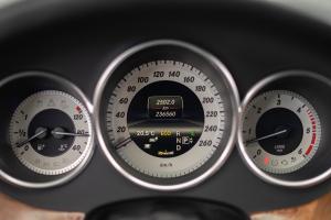 Grey Mercedes-Benz CLS 350 2013 in Riga, with an engine capacity of 3.00 L and mileage of 236 thousand km for 12990 €, photo 16 on AUTOMOTO.COM.LV