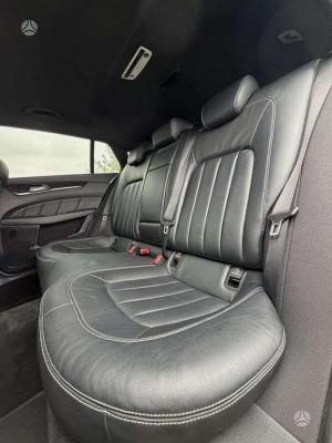 Pelēks Mercedes-Benz CLS 350 2013 Šauļi, ar dzinēja tilpumu 2.99 L un nobraukumu 272 tūkst. km par 13750 €, foto 28 vietnē AUTOMOTO.COM.LV