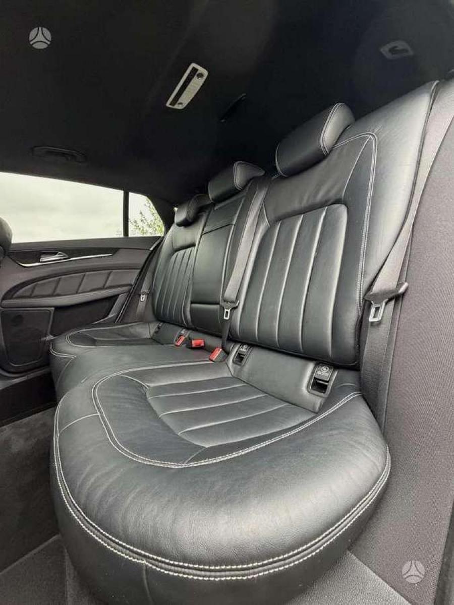 Pelēks Mercedes-Benz CLS 350 2013 Šauļi, ar dzinēja tilpumu 2.99 L un nobraukumu 272 tūkst. km par 13750 €, foto 28 vietnē AUTOMOTO.COM.LV