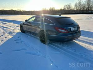 Pelēks Mercedes-Benz CLS 350 2015 Ogre, ar dzinēja tilpumu 3.00 L un nobraukumu 259 tūkst. km par 13200 €, foto 5 vietnē AUTOMOTO.COM.LV