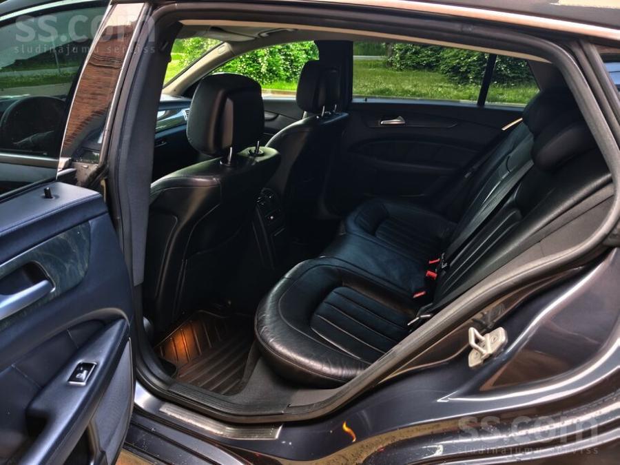 Pelēks Mercedes-Benz CLS 350 2015 Rīga, ar dzinēja tilpumu 3.00 L un nobraukumu 263 tūkst. km par 14870 €, foto 11 vietnē AUTOMOTO.COM.LV