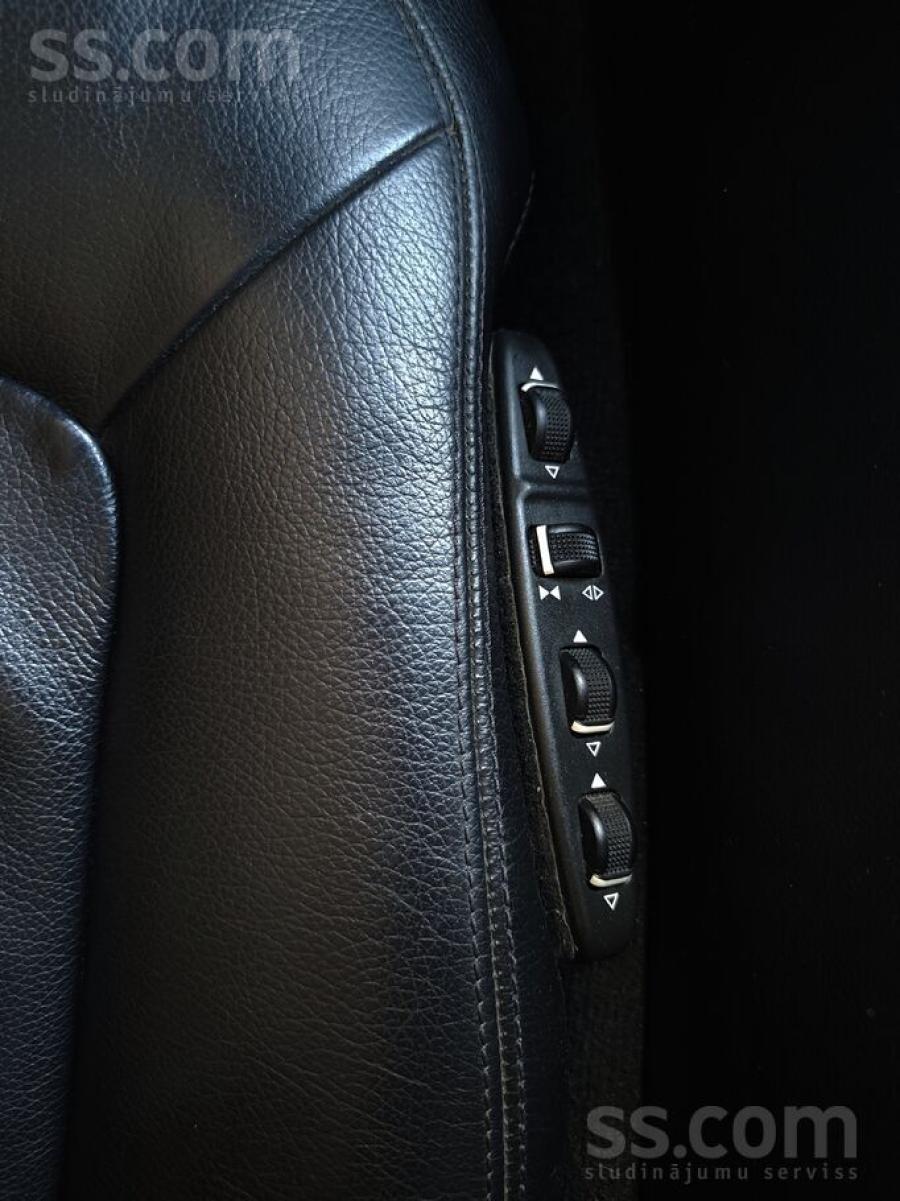 Pelēks Mercedes-Benz CLS 350 2015 Rīga, ar dzinēja tilpumu 3.00 L un nobraukumu 263 tūkst. km par 14870 €, foto 22 vietnē AUTOMOTO.COM.LV