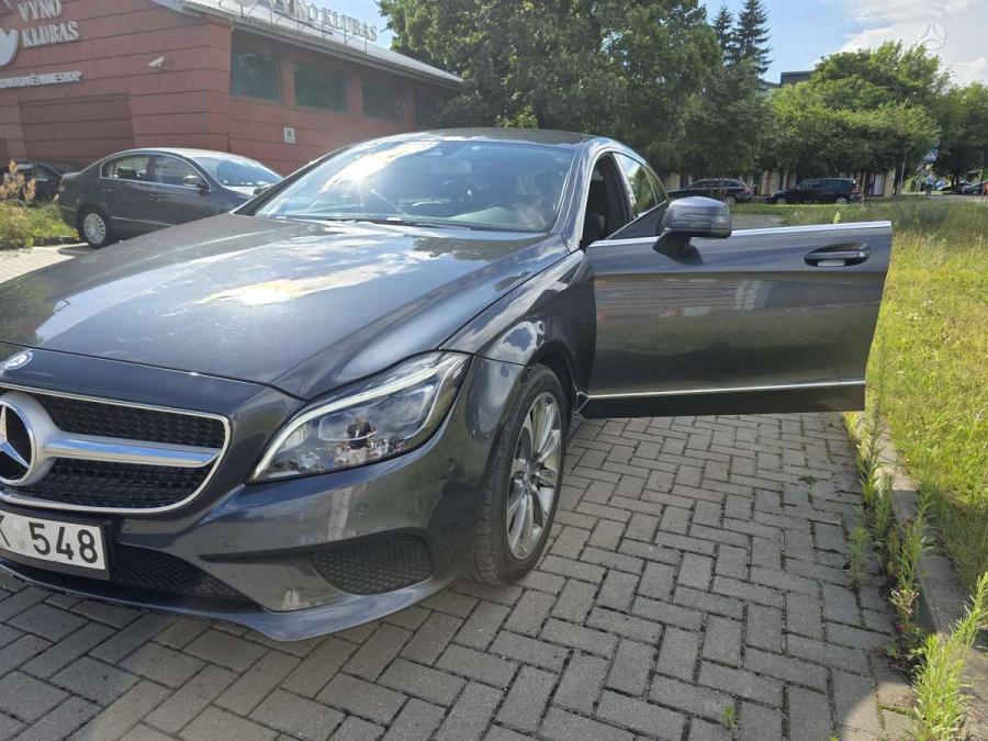 Серый Мерседес ЦЛС 350 2015 в Вильнюс, объемом двигателя 2.99 л и пробегом 289 тыс. км за 15500 €, фото 6 на AUTOMOTO.COM.LV