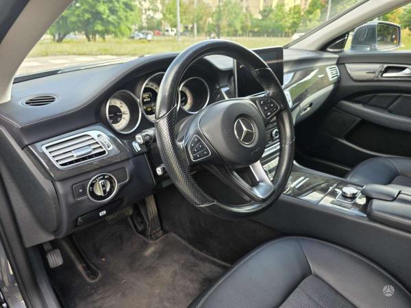 Pelēks Mercedes-Benz CLS 350 2015 Viļņa, ar dzinēja tilpumu 2.99 L un nobraukumu 289 tūkst. km par 15500 €, foto 6 vietnē AUTOMOTO.COM.LV