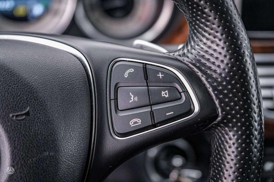 Серый Мерседес ЦЛС 350 2015 в Каунас, объемом двигателя 3.00 л и пробегом 248 тыс. км за 17390 €, фото 22 на AUTOMOTO.COM.LV