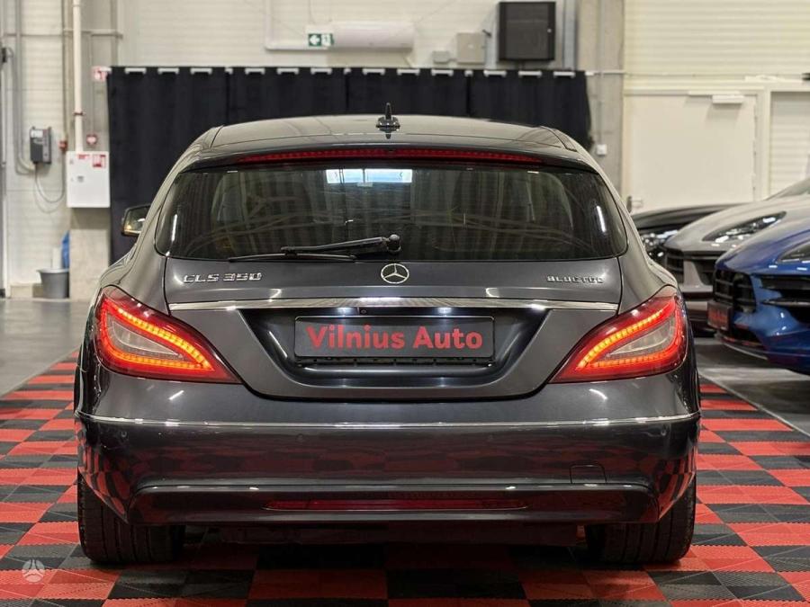 Pelēks Mercedes-Benz CLS 350 2015 Viļņa, ar dzinēja tilpumu 2.99 L un nobraukumu 289 tūkst. km par 13990 €, foto 6 vietnē AUTOMOTO.COM.LV