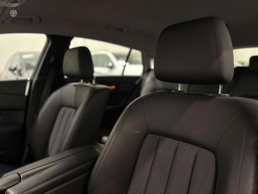 Pelēks Mercedes-Benz CLS 350 2015 Viļņa, ar dzinēja tilpumu 2.99 L un nobraukumu 289 tūkst. km par 13990 €, foto 15 vietnē AUTOMOTO.COM.LV
