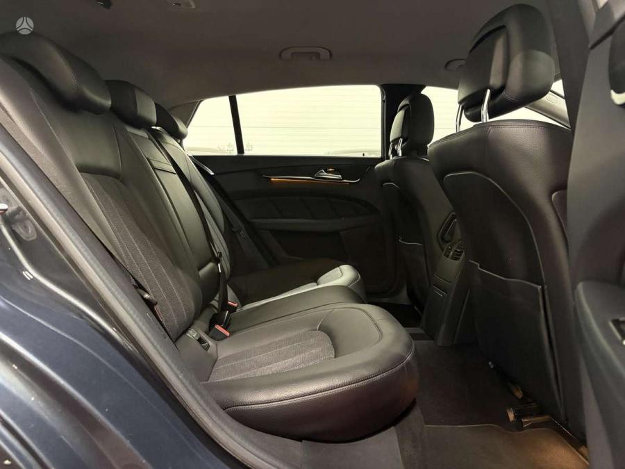 Pelēks Mercedes-Benz CLS 350 2015 Viļņa, ar dzinēja tilpumu 2.99 L un nobraukumu 289 tūkst. km par 13990 €, foto 29 vietnē AUTOMOTO.COM.LV