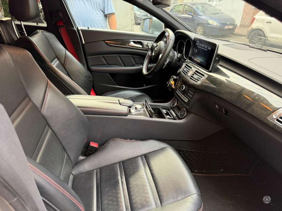 Pelēks Mercedes-Benz CLS 350 2016 Utena, ar dzinēja tilpumu 2.99 L un nobraukumu 221 tūkst. km par 13700 €, foto 7 vietnē AUTOMOTO.COM.LV