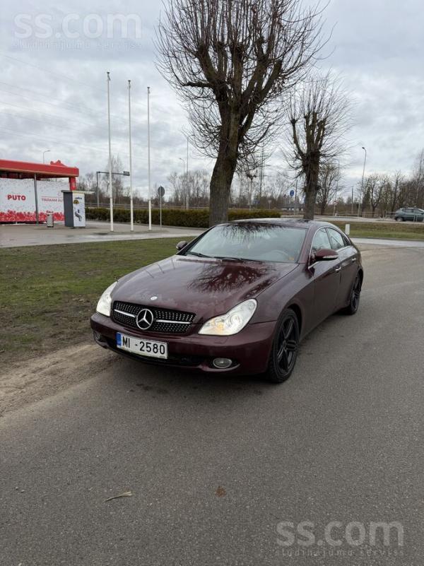 Red Mercedes-Benz CLS 350 2005 in Riga, with an engine capacity of 3.50 L and mileage of 250 thousand km for 5222 €, photo 1 on AUTOMOTO.COM.LV