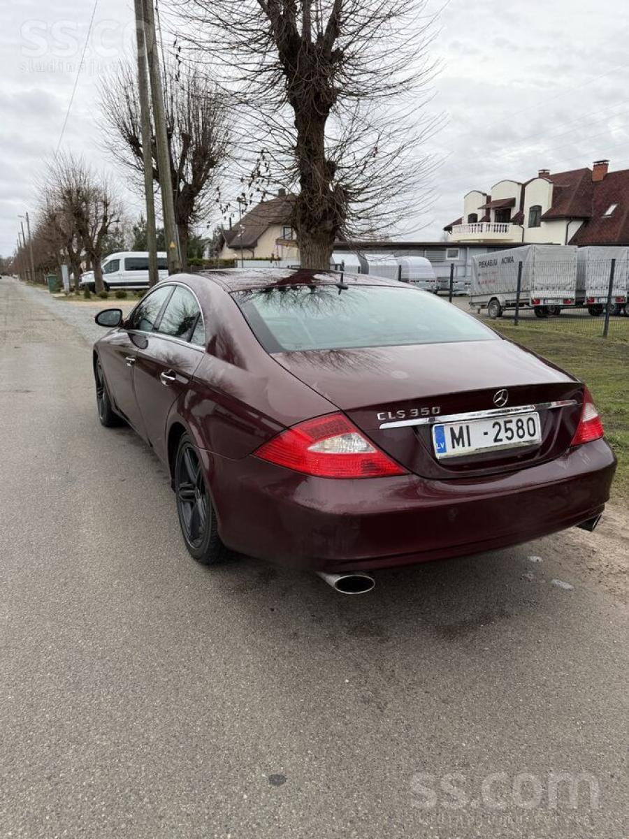 Red Mercedes-Benz CLS 350 2005 in Riga, with an engine capacity of 3.50 L and mileage of 250 thousand km for 5222 €, photo 3 on AUTOMOTO.COM.LV
