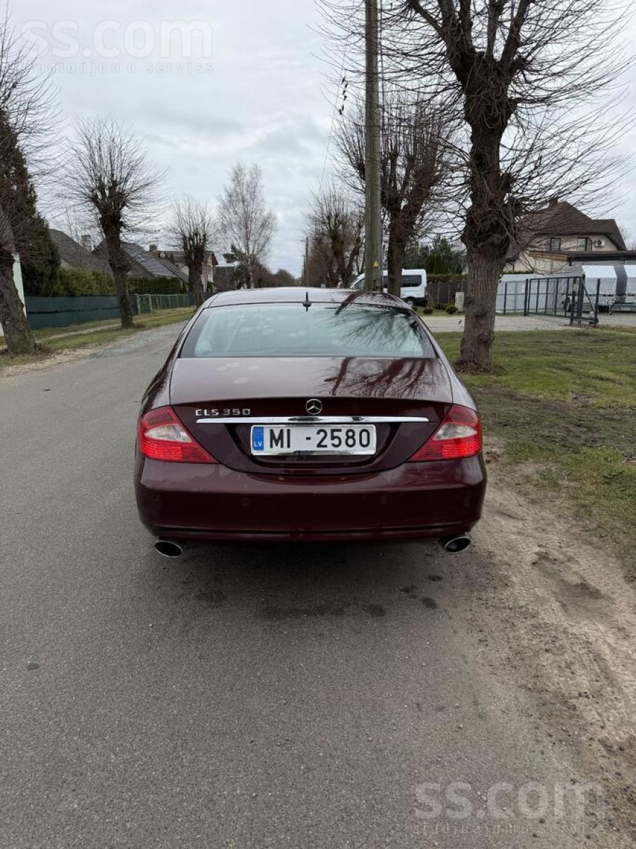 Red Mercedes-Benz CLS 350 2005 in Riga, with an engine capacity of 3.50 L and mileage of 250 thousand km for 5222 €, photo 4 on AUTOMOTO.COM.LV