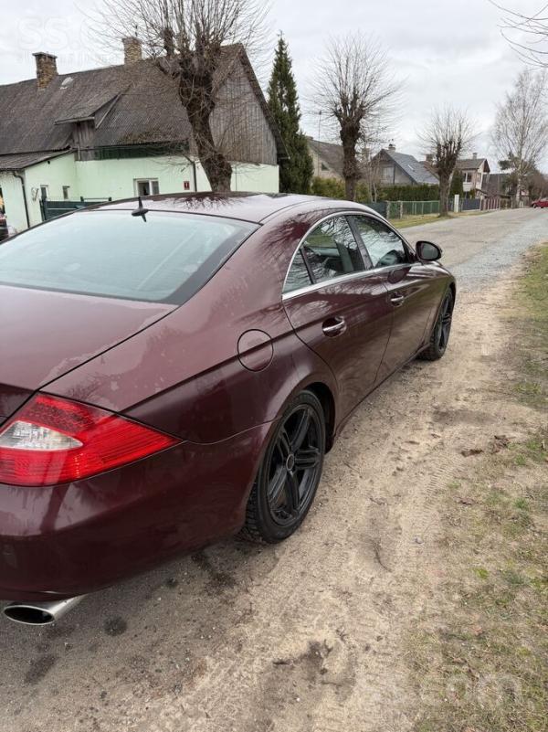 Sarkans Mercedes-Benz CLS 350 2005 Rīga, ar dzinēja tilpumu 3.50 L un nobraukumu 250 tūkst. km par 5222 €, foto 5 vietnē AUTOMOTO.COM.LV