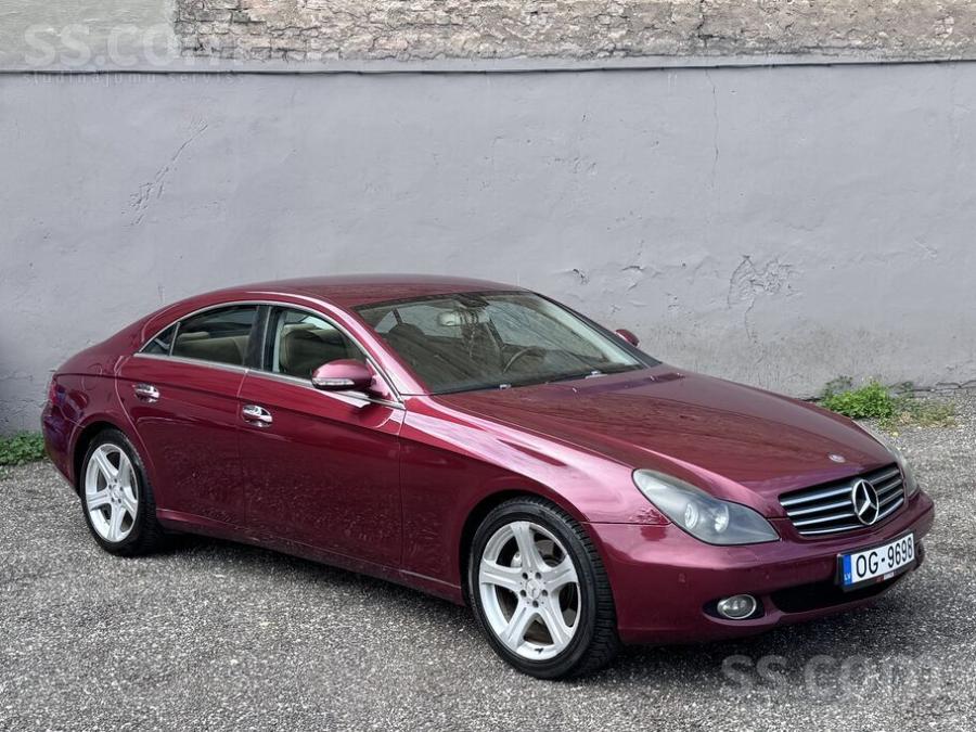 Красный Мерседес ЦЛС 350 2005 в Рига, объемом двигателя 3.50 л и пробегом 295 тыс. км за 3900 €, фото 1 на AUTOMOTO.COM.LV