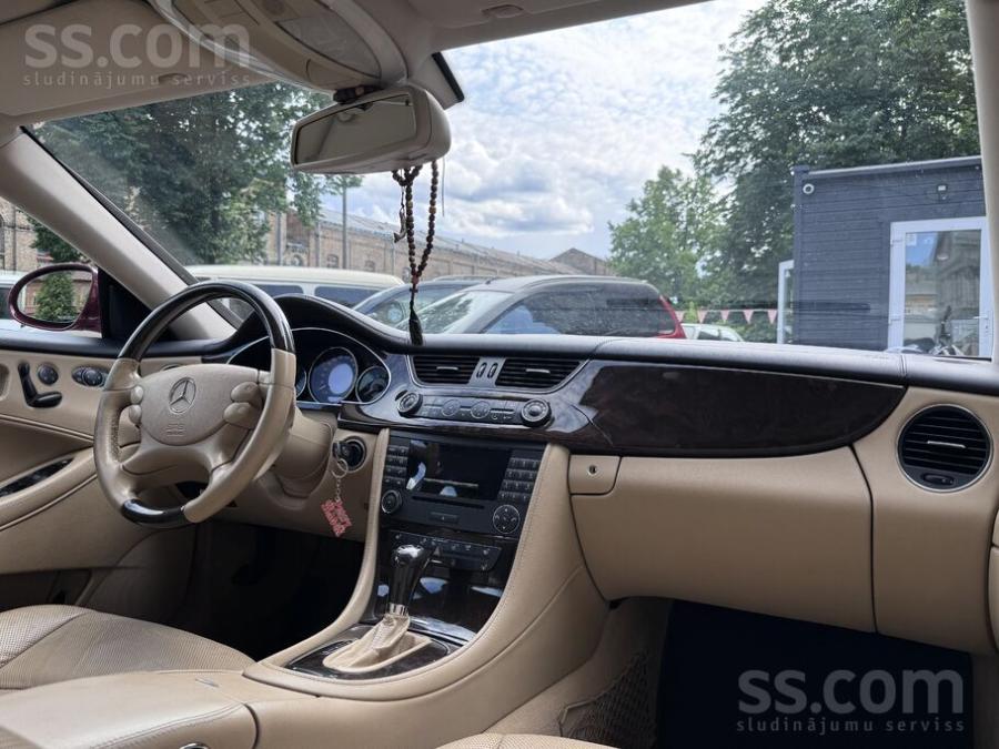 Красный Мерседес ЦЛС 350 2005 в Рига, объемом двигателя 3.50 л и пробегом 295 тыс. км за 3900 €, фото 10 на AUTOMOTO.COM.LV