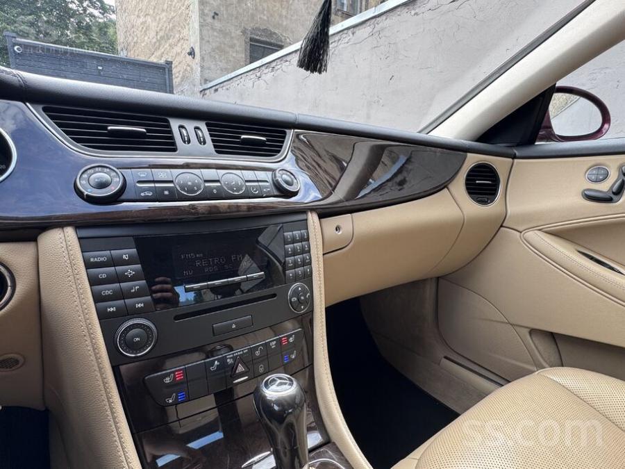 Красный Мерседес ЦЛС 350 2005 в Рига, объемом двигателя 3.50 л и пробегом 295 тыс. км за 3900 €, фото 12 на AUTOMOTO.COM.LV