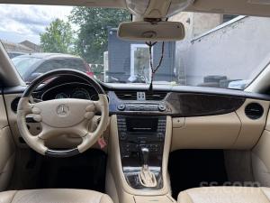 Красный Мерседес ЦЛС 350 2005 в Рига, объемом двигателя 3.50 л и пробегом 295 тыс. км за 3900 €, фото 15 на AUTOMOTO.COM.LV