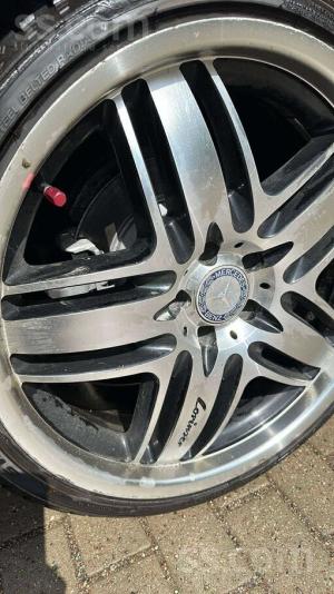 Sarkans Mercedes-Benz CLS 350 2005 Ventspils, ar dzinēja tilpumu 3.50 L un nobraukumu 260 tūkst. km par 4800 €, foto 14 vietnē AUTOMOTO.COM.LV