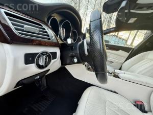 Sarkans Mercedes-Benz CLS 350 2015 Rīga, ar dzinēja tilpumu 3.00 L un nobraukumu 0 tūkst. km par 16850 €, foto 20 vietnē AUTOMOTO.COM.LV