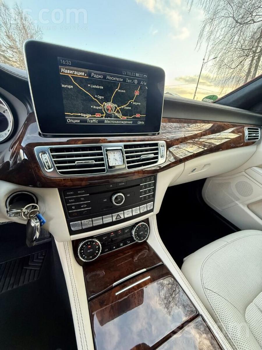 Red Mercedes-Benz CLS 350 2015 in Riga, with an engine capacity of 3.00 L and mileage of 0 thousand km for 16850 €, photo 16 on AUTOMOTO.COM.LV