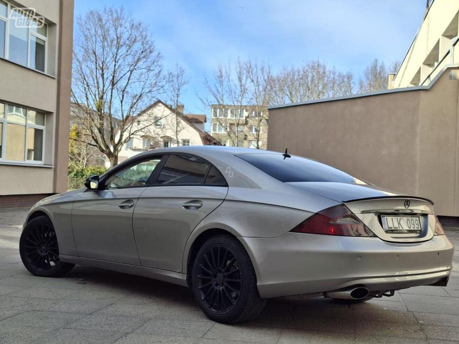 Mercedes-Benz CLS 350 2005 in Silute, with an engine capacity of 3.50 L and mileage of 290 thousand km for 3999 €, photo 9 on AUTOMOTO.COM.LV